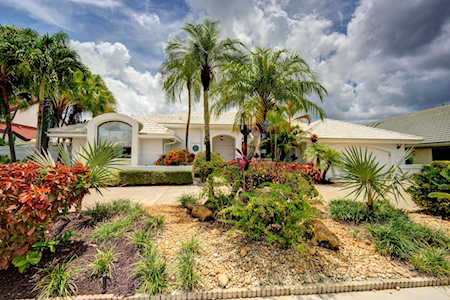 Stonebridge Homes for Sale | Boca Raton Country Club & Golf Real Estate