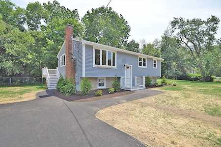 Avon MA Raised Ranch Style Homes for Sale - Signal Real Estate