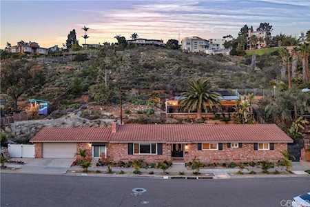 5 Best Neighborhoods in Del Cerro San Diego in 2024 | 2025