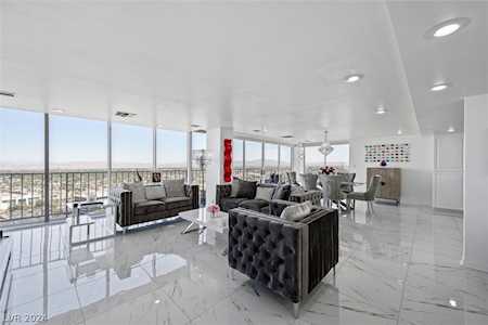 15+ REGENCY TOWERS Las Vegas Condos for Sale #1 702-882-8240