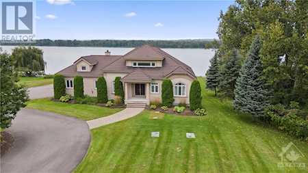 Ottawa Waterfront Homes For Sale - Ottawa Waterfront Real Estate