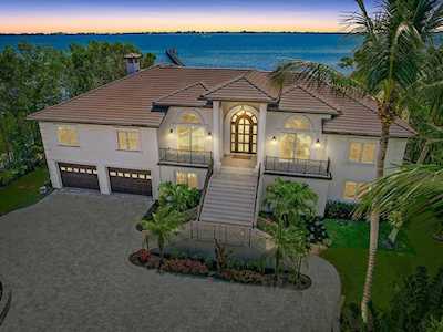 Waterfront Homes and Luxury Condos in Rio Florida for Sale