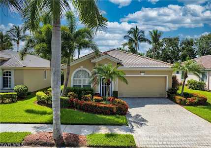 Reflection Lakes - Fort Myers Real Estate - Reflection Lakes MLS Search
