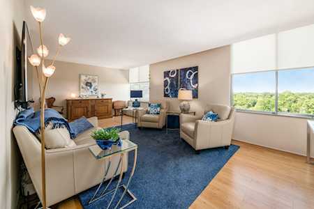 Summit Chase Condos For Sale - 1000 Urlin Avenue Grandview Heights, Ohio