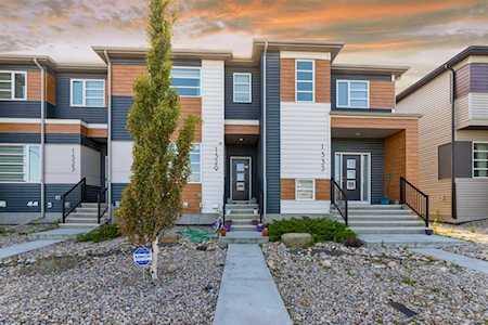 Difference Between Calgary Condos and Townhouses