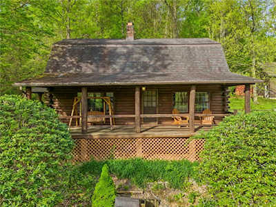 Log Homes and Log Cabins For Sale Near Pittsburgh