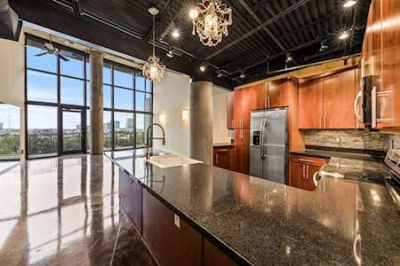 588 Lofts of Dallas | 3110 Thomas Avenue Lofts