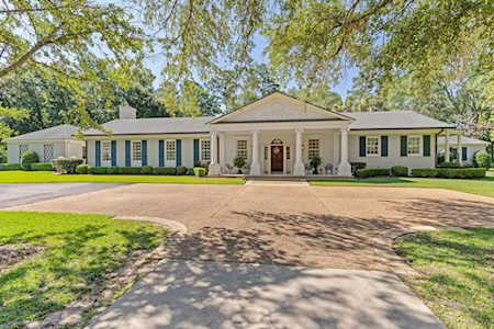 Searching For Luxury Lots In Tallahassee • Real Estate Advice