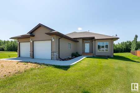 New Sarepta Alberta Bungalow Homes