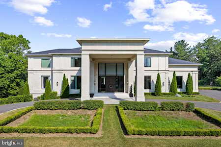 Search Bethesda MD Luxury Homes For Sale | The Koitz Group
