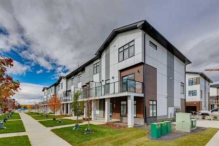 Discover West Springs: A Vibrant Community in SW Calgary