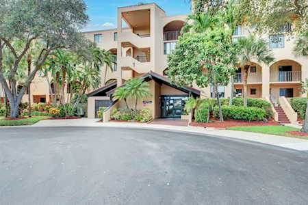Delray Racquet Club Condos for Sale | Delray Beach FL Real Estate