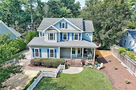 Bay Colony, The Best Neighborhoods in Virginia Beach