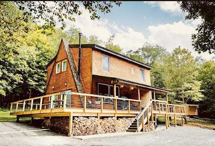 Log Homes and Log Cabins For Sale Near Pittsburgh