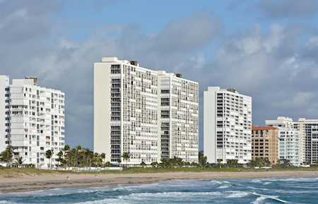 Boca Reef Condos for Sale | Condos in Boca Raton, FL