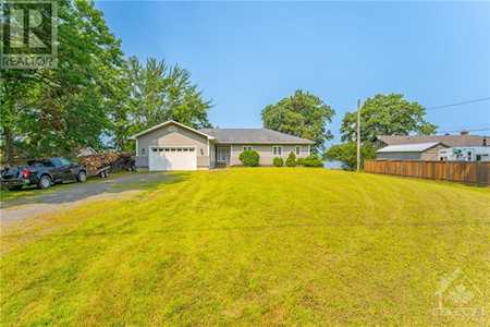Ottawa Waterfront Homes For Sale - Ottawa Waterfront Real Estate