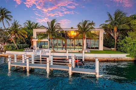 Miami Homes for Sale on an Island | Miami Island Real Estate