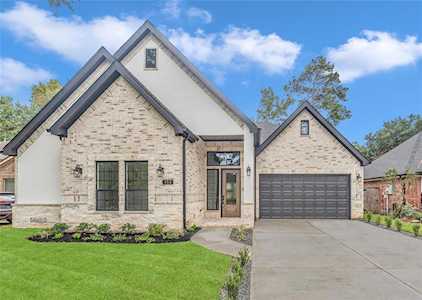 Gated Neighborhoods In and Around The Woodlands, Texas