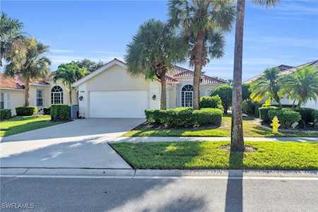 Village Walk - Naples Real Estate - Village Walk Homes For Sale