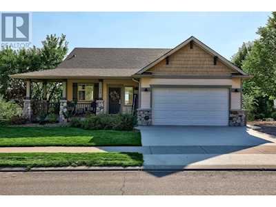 Sun Rivers Homes for Sale & MLS® Listings | Loyal Homes