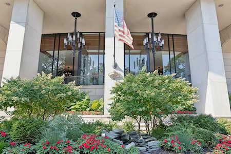 The Carlyle Condos of Chicago | 1040 Lake Shore Drive Condos