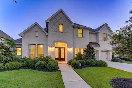 6 Best Luxury Neighborhoods in Katy TX: Luxury Living in Katy