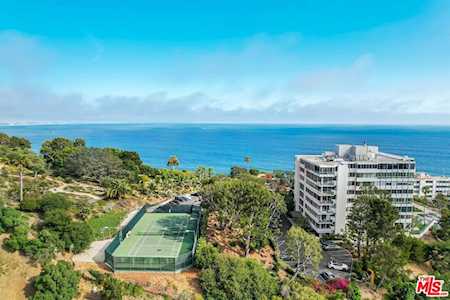 Edgewater Towers Condos for Sale | Pacific Palisades, CA