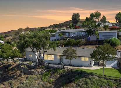 9 Reasons Lakeside San Diego is a Great Place to Live in 2024 | 2025