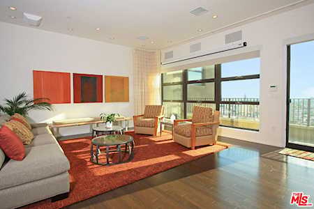 Cosmo Lofts | Hollywood Condos | 1617 Cosmo St Los Angeles, CA 90028