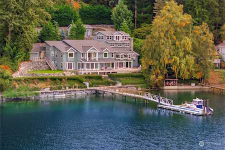 Colvos Passage Waterfront Homes in Gig Harbor, WA (Local Waterfront ...