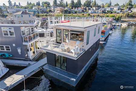 Seattle Floating Homes and Houseboats