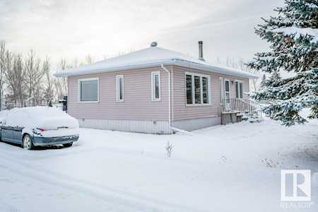 Top Acreages for Sale Strathcona County | Haupt Realty