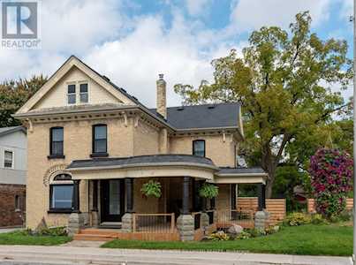 The Ultimate Guide to Living and Moving to Lucan, Ontario