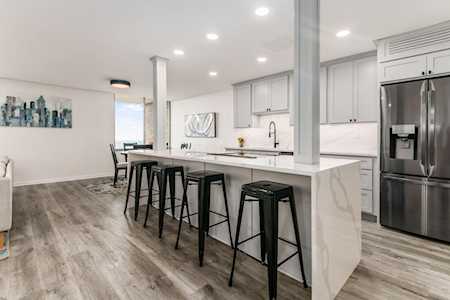 Summit Chase Condos For Sale - 1000 Urlin Avenue Grandview Heights, Ohio