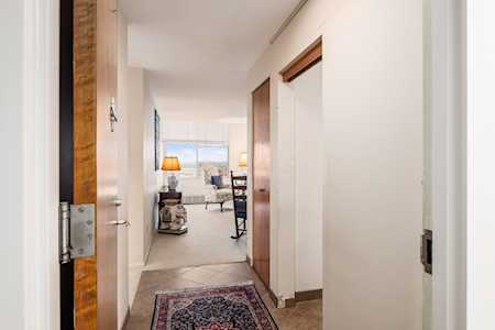 Summit Chase Condos For Sale - 1000 Urlin Avenue Grandview Heights, Ohio
