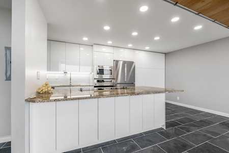 Summit Chase Condos For Sale - 1000 Urlin Avenue Grandview Heights, Ohio