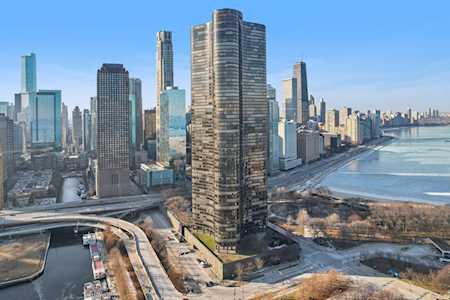 Lake Point Tower Condos of Chicago | 505 N Lake Shore Drive