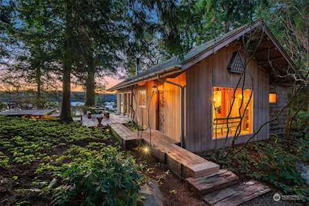 Colvos Passage Waterfront Homes in Gig Harbor, WA (Local Waterfront ...