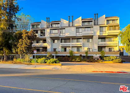 Sherman Village | Sherman Oaks Condos | 13331 Moorpark St Sherman Oaks, CA 91423