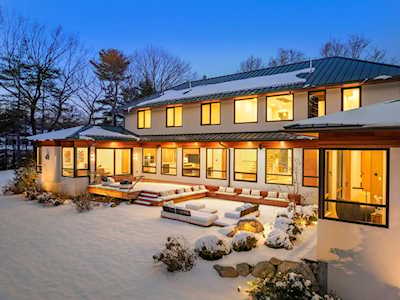 Mid-Century Modern Style Homes for Sale in Massachusetts - Signal Real ...