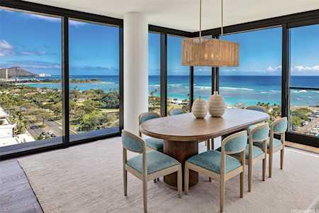 Victoria Place - The heart of luxury in Honolulu