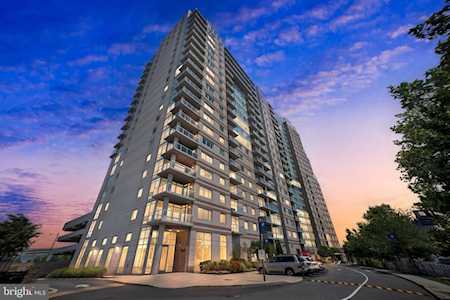 Waterfront Square Condos for Sale | 901 N Penn St Philadelphia