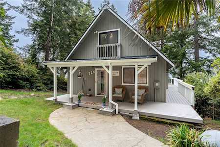 Key Peninsula Waterfront Homes (Local Waterfront Specialists)