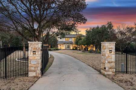 Austin TX Acreage Homes for Sale | Austin Homes on Land | Longhorn Realty