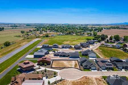 Greenleaf Air Ranch offers the Lifestyle for airplane enthusiast