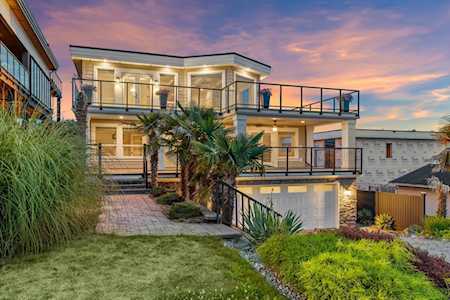 White Rock Luxury Homes For Sale - White Rock Luxury Real Estate