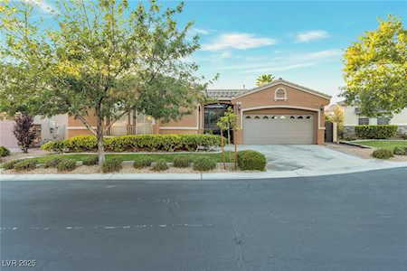 Chelsea Gardens in Summerlin Homes for Sale | @seevegashomes