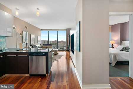 Murano Condominiums for Sale | 2101 Market St Philadelphia PA