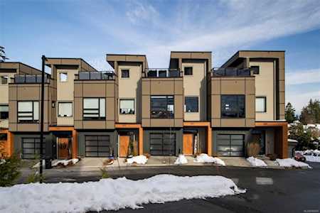 Linley Point Real Estate | Homes for Sale in Linley Point BC | Scott Lissa