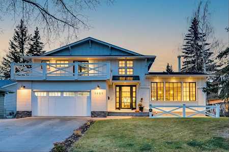 Calgary Waterfront Homes For Sale - Calgary Waterfront Real Estate